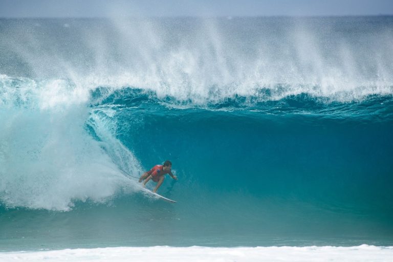 History and Impact of the World Surf League: An Emotional Journey