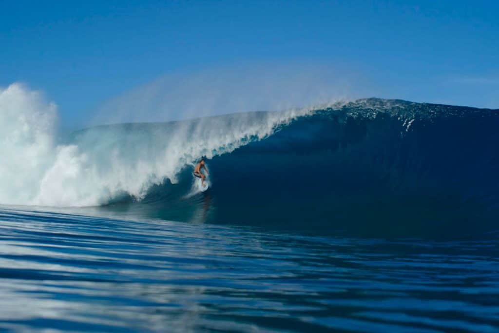 Surfing in California: A Comprehensive Guide