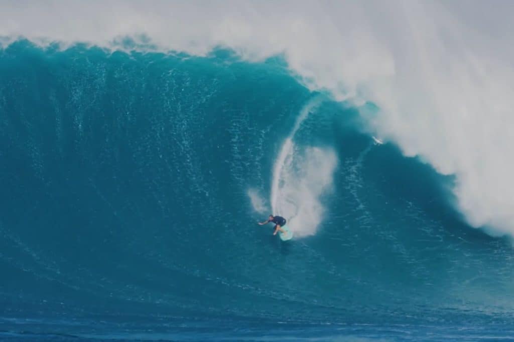 A Step-by-Step Guide for Beginner Surfers