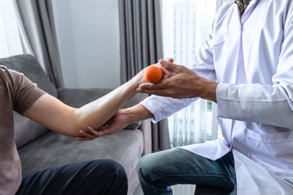 Common Surfing Injuries: Prevention and Recovery